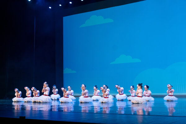 The uses of AI & animation to present a spectacular dance extravaganza ...